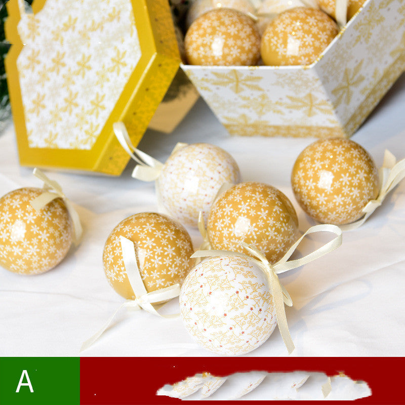Christmas gift box with Christmas tree-shaped pendant – DENEROVA